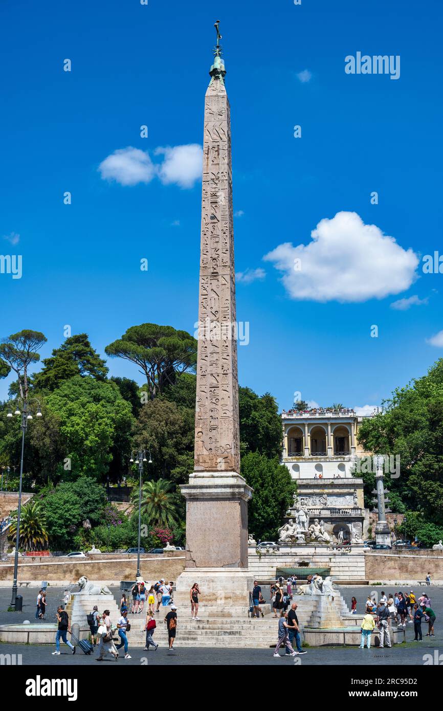 Fountain of the Lions (Fontana dei Leoni) and Egyptian obelisk ...