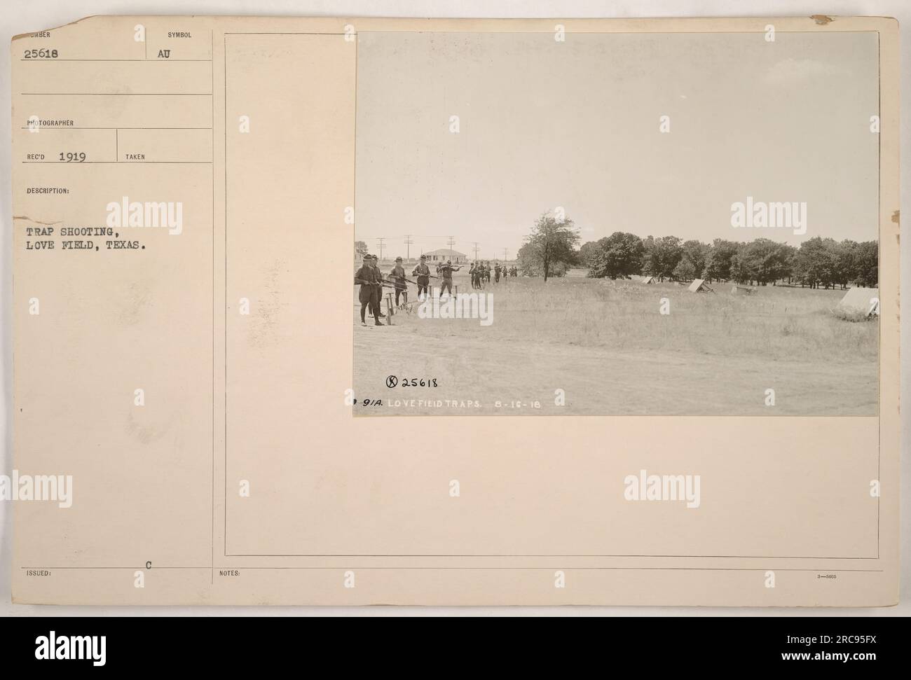 Soldiers engage in trap shooting at Love Field in Texas during World ...