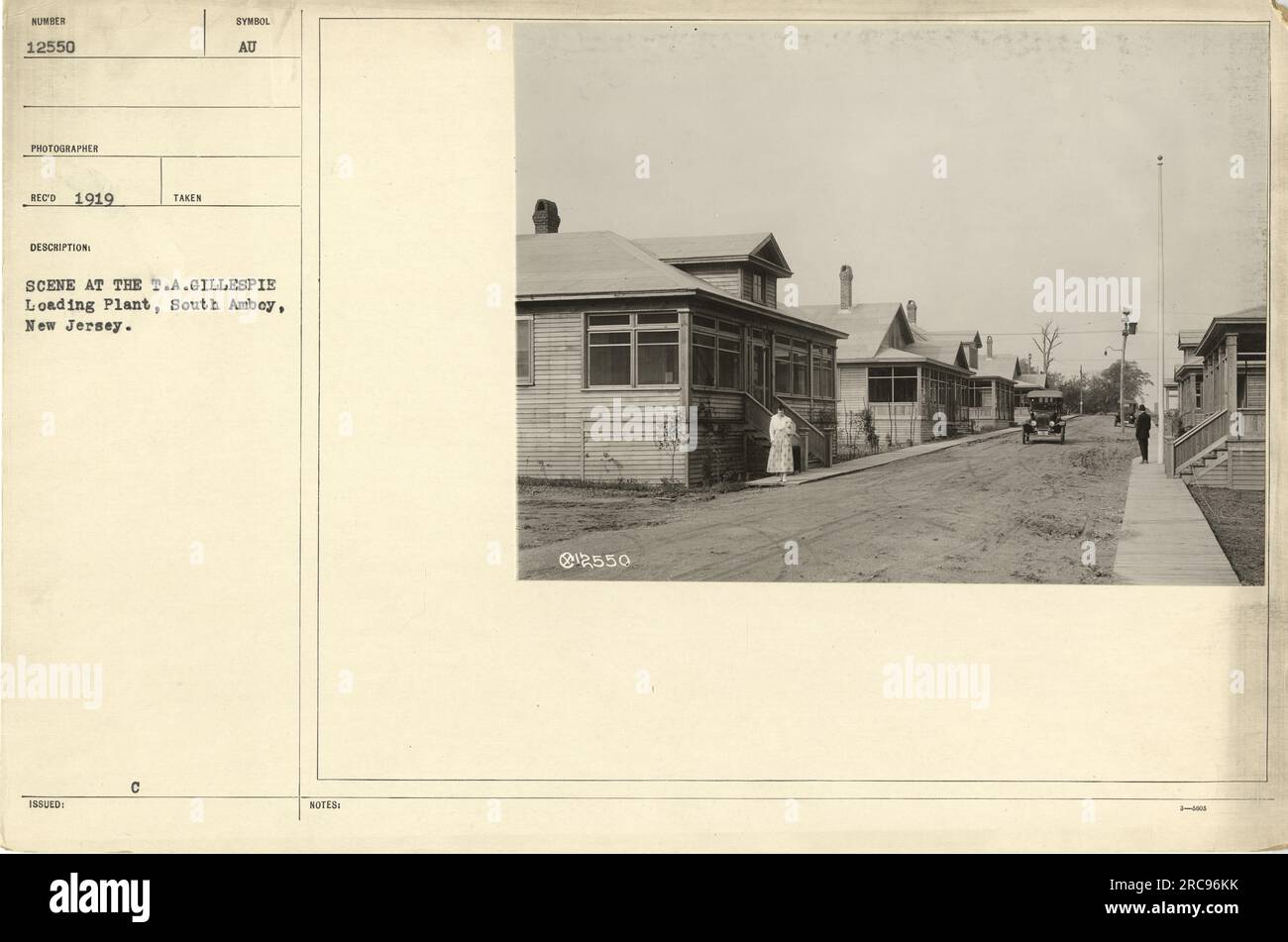 Soldiers unloading equipment at the T.A. Gillespie Loading Plant in ...