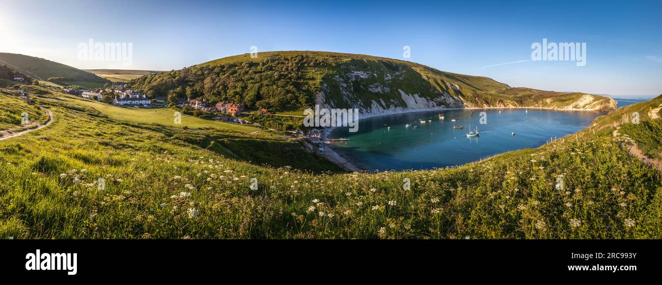 View lulworth cove dorset england hi-res stock photography and images ...