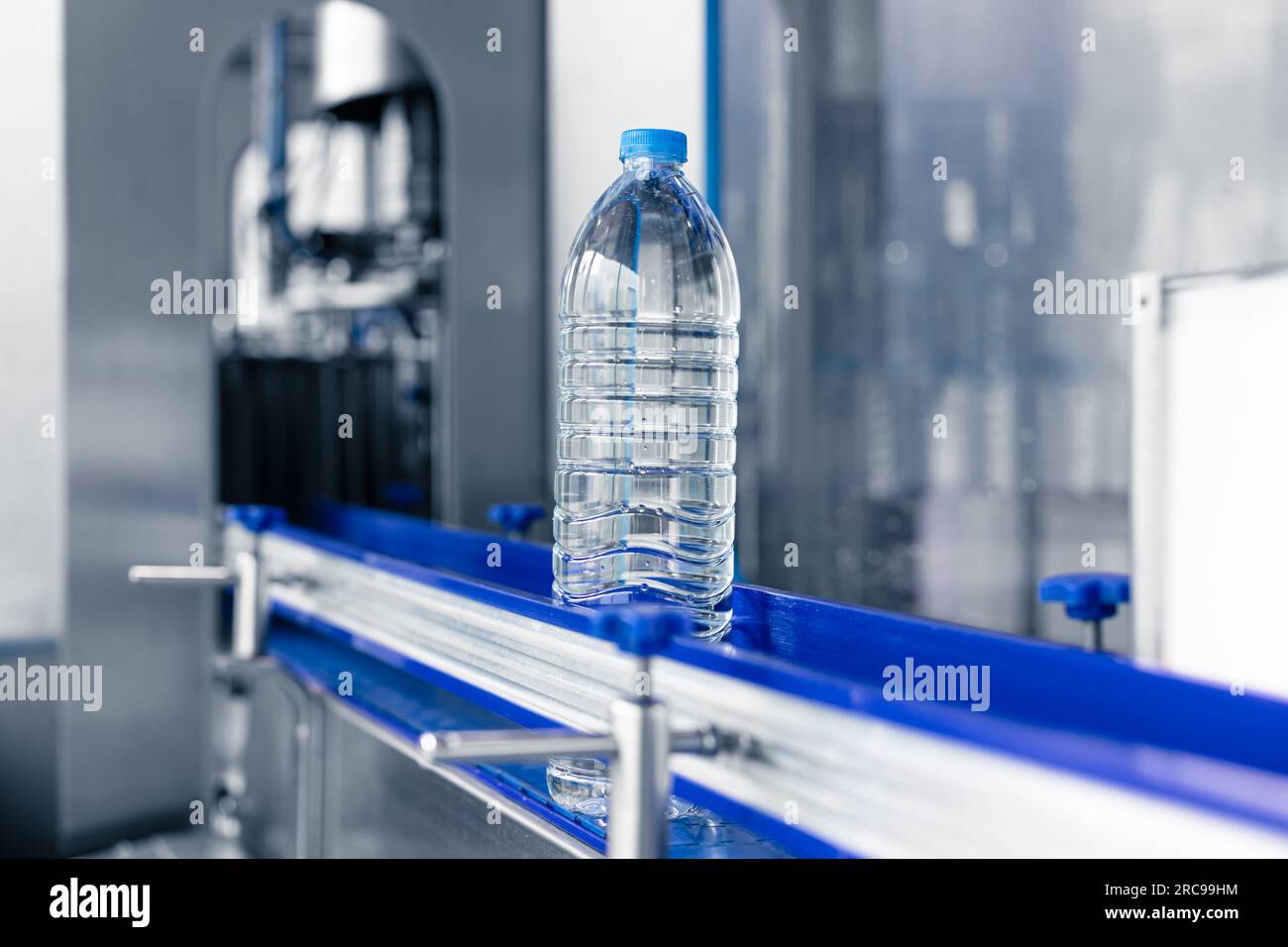 clean drinking water bottled in food and beverage Reverse Osmosis ...