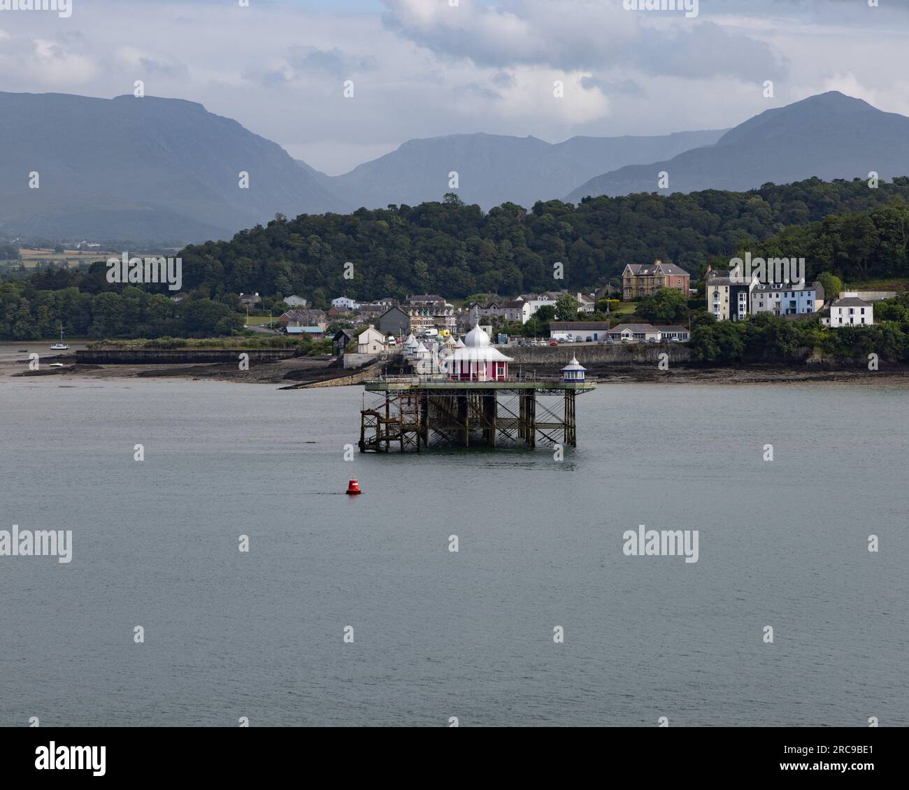 Bangor pier wales hi-res stock photography and images - Alamy