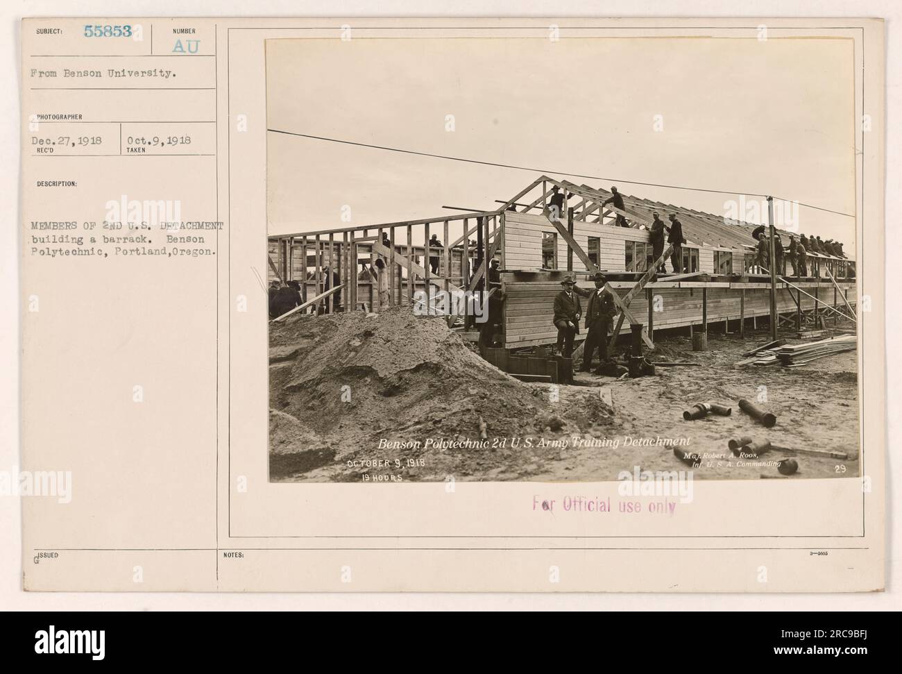 Members of the 2nd U.S. Detachment constructing a barracks at Benson ...