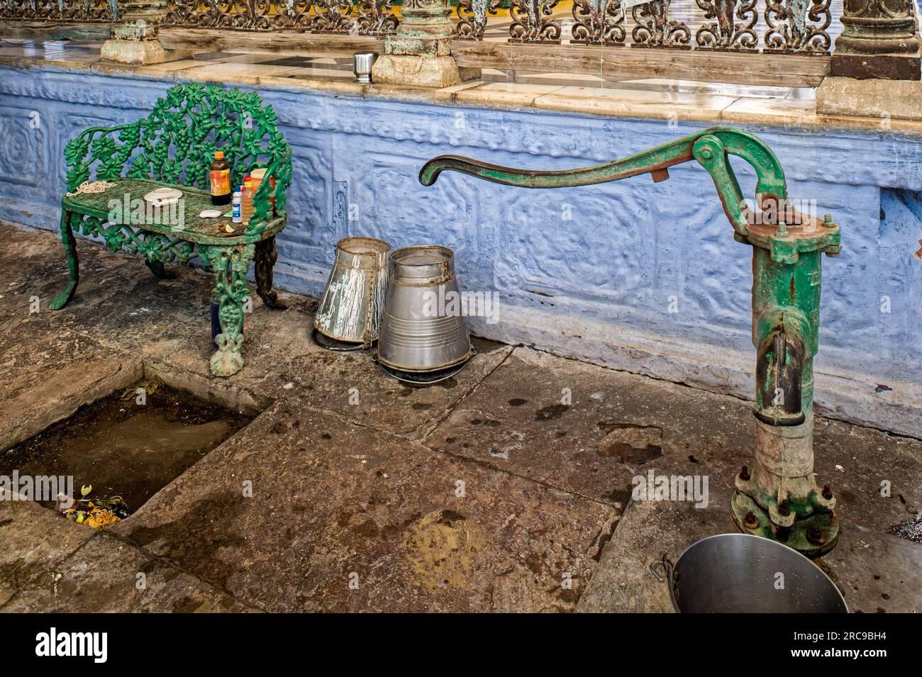 12 26 2014 vintage old-style and aged water pump at Sri Mandir ...