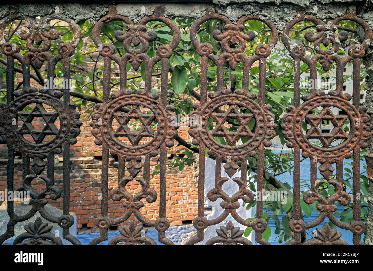 Wrought iron star of david hi-res stock photography and images - Alamy