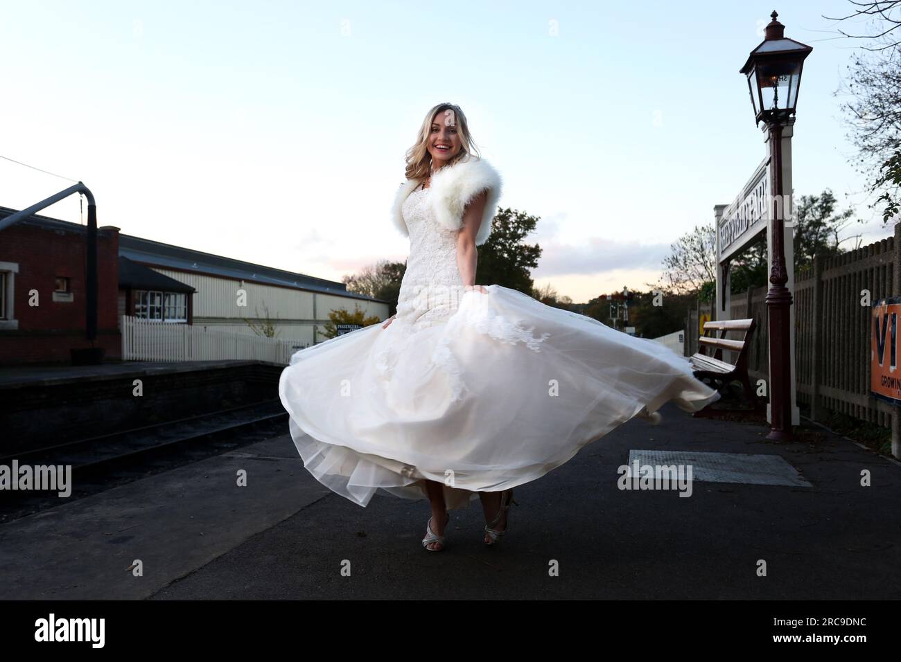 A Page & Picture wedding shoot at the Bluebell Railway, East Sussex ...