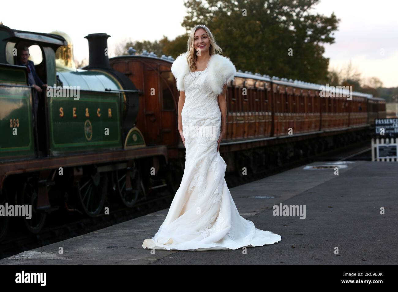 A Page & Picture wedding shoot at the Bluebell Railway, East Sussex ...