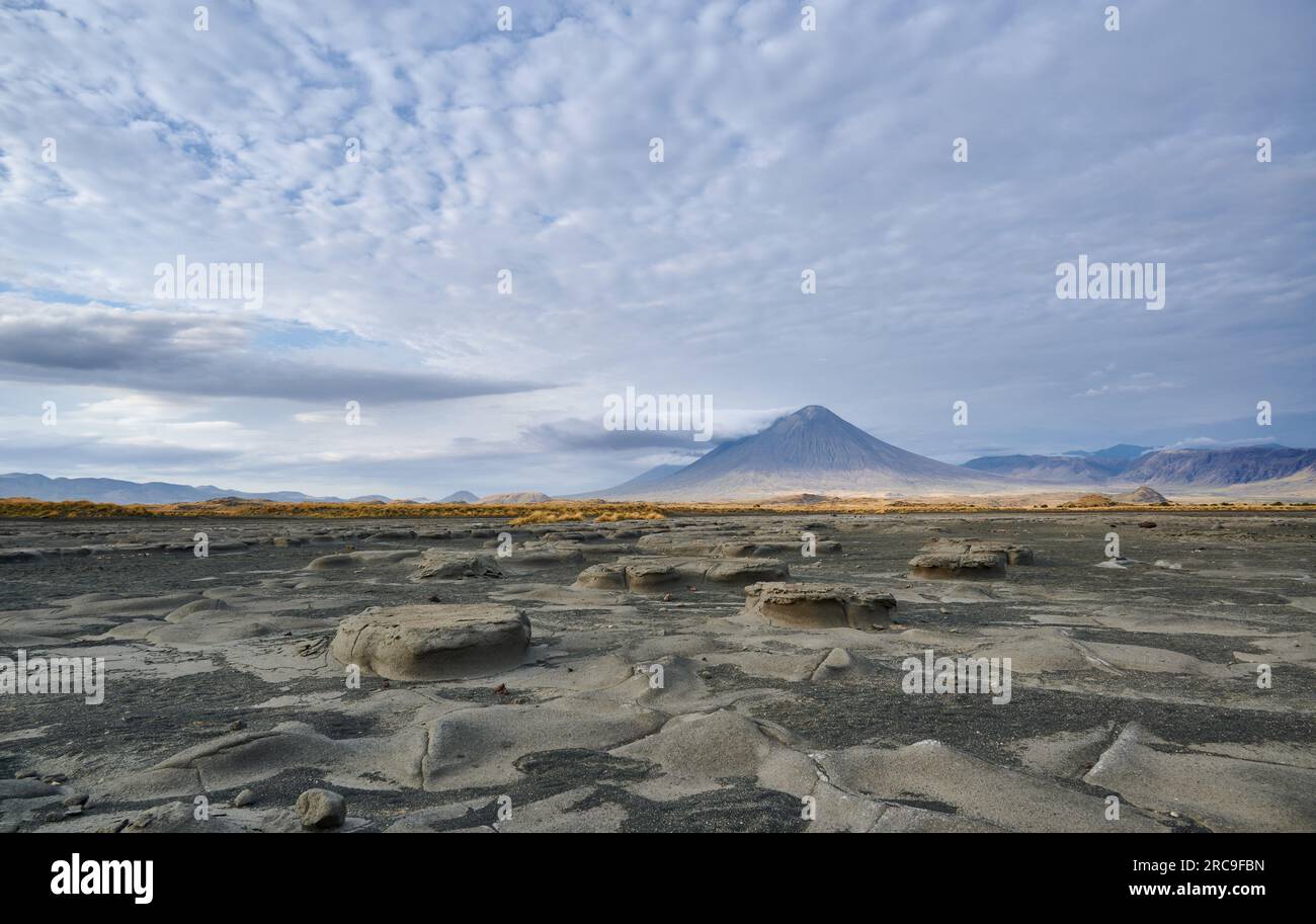 Vulkan Ol Doinyo Lengai, Lake Natron, Ngorongoro Conservation Area ...