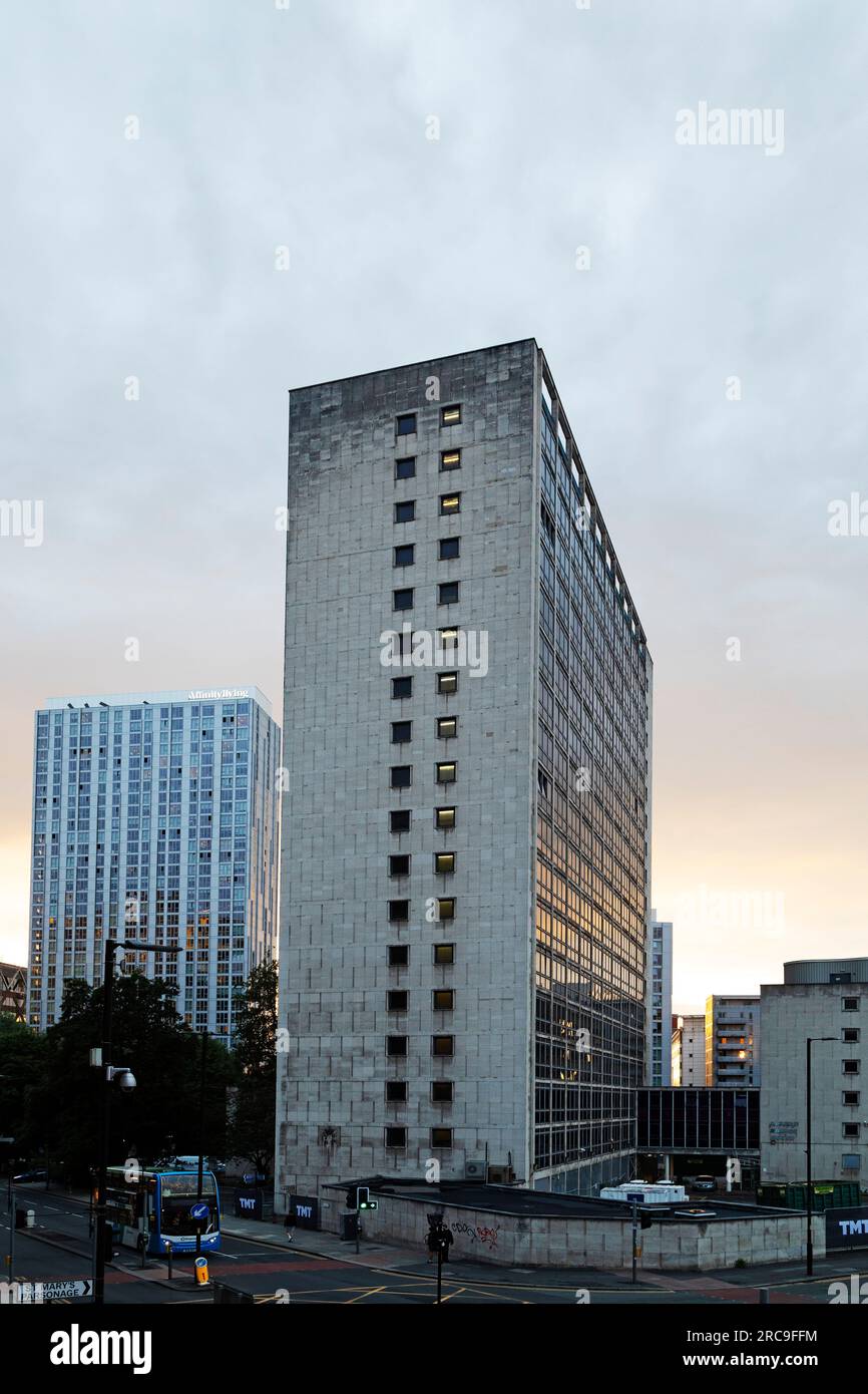 Projects high rise hi-res stock photography and images - Alamy