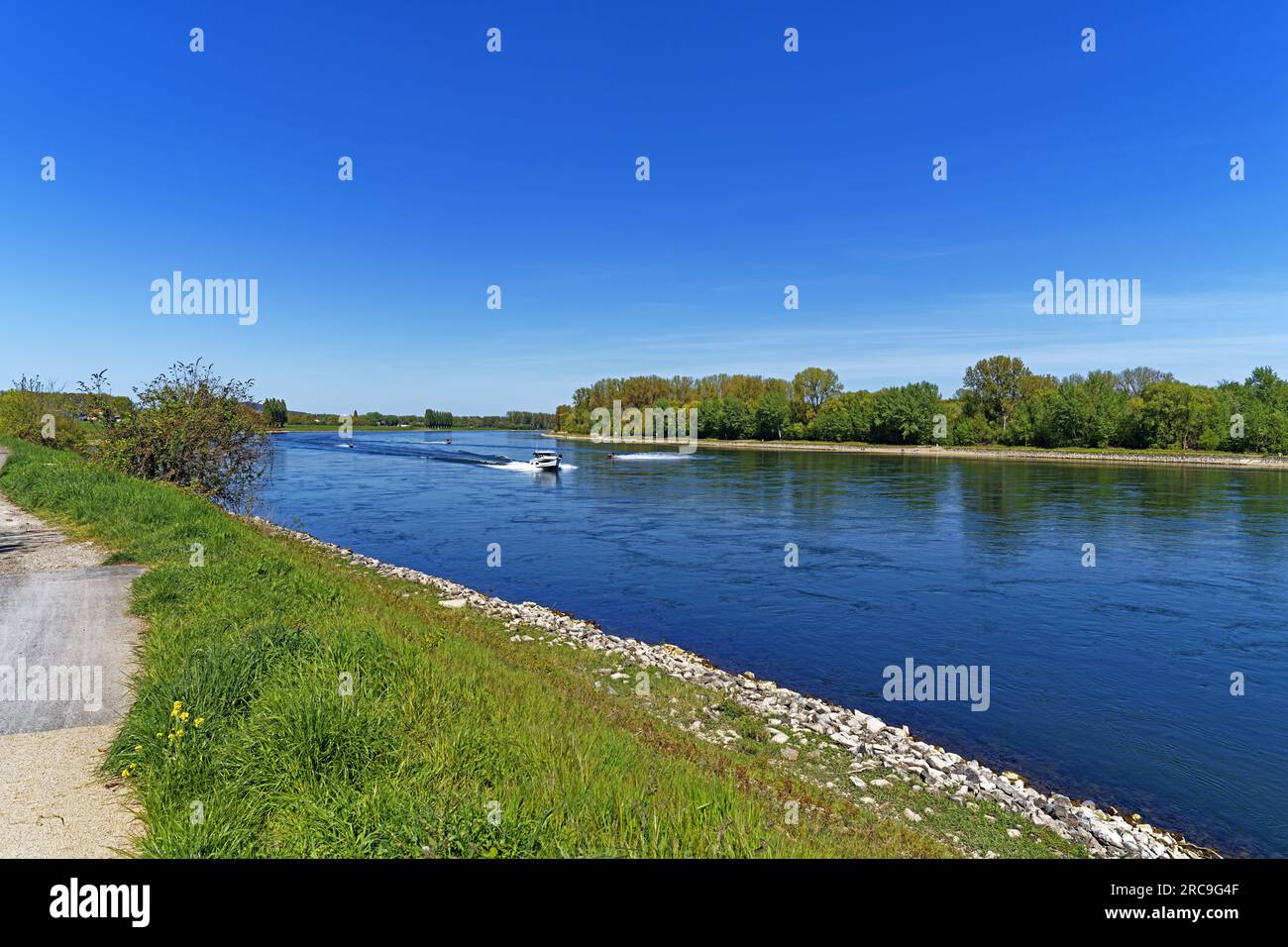 Fluss rhein hi-res stock photography and images - Alamy