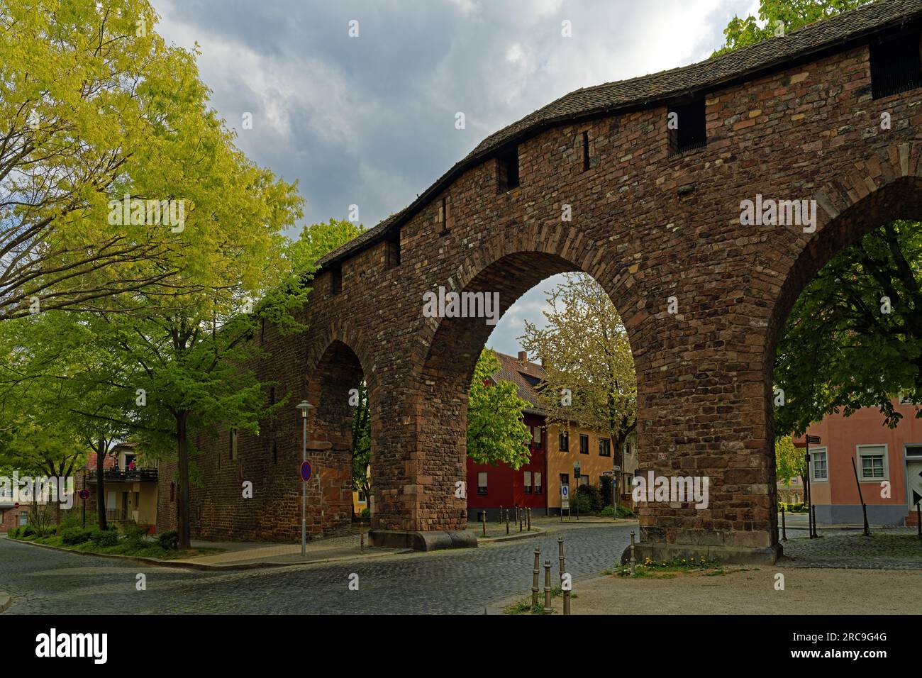 SchUM-Stadt, Raschitor, Stadtmauer Stock Photo - Alamy