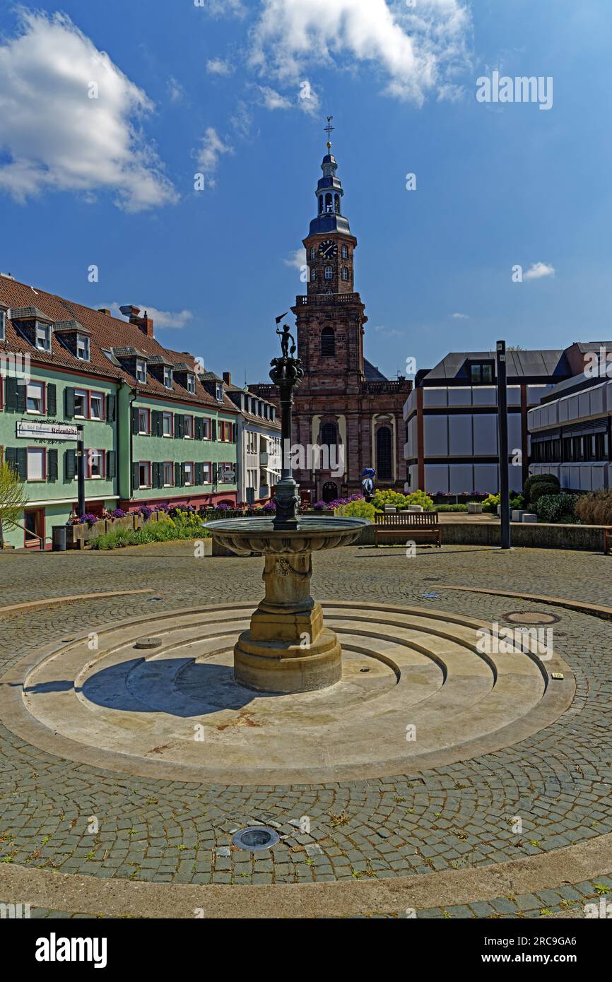 SchUM-Stadt, Schloßbrunnen, Dreifaltigkeitskirche Stock Photo - Alamy