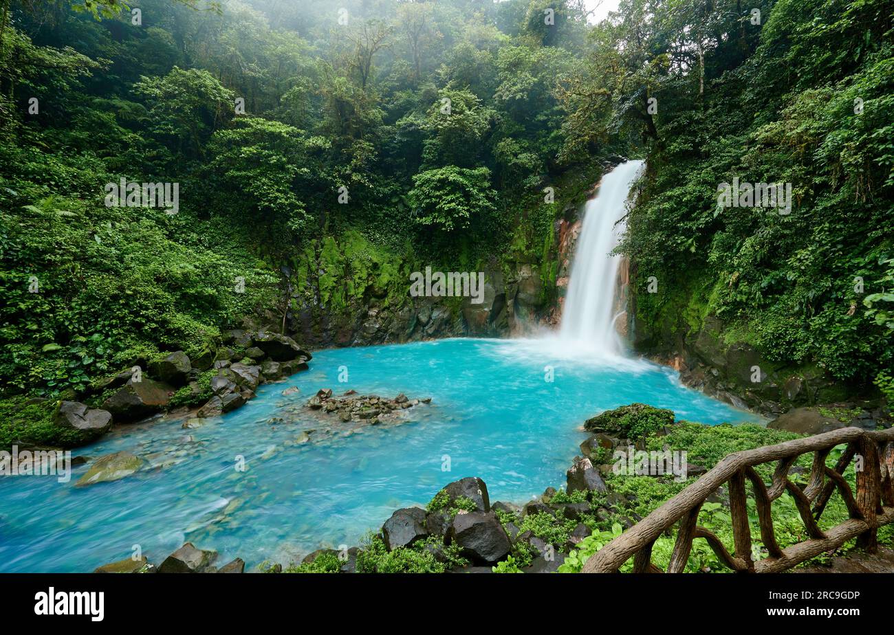 Catarata Río Celeste, Wasserfall des blauen Fluss Rio Celeste, Parque ...