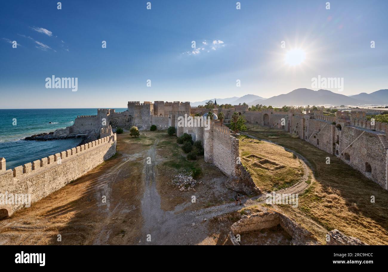 Mamure Kalesi mittelalterliche Burg, Anamur, Tuerkei |Mamure Castle ...