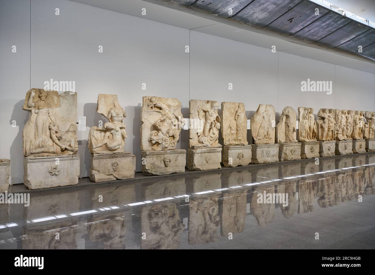 Reliefs des Sebasteion im Museum von Aphrodisias Ancient City, Denizli ...