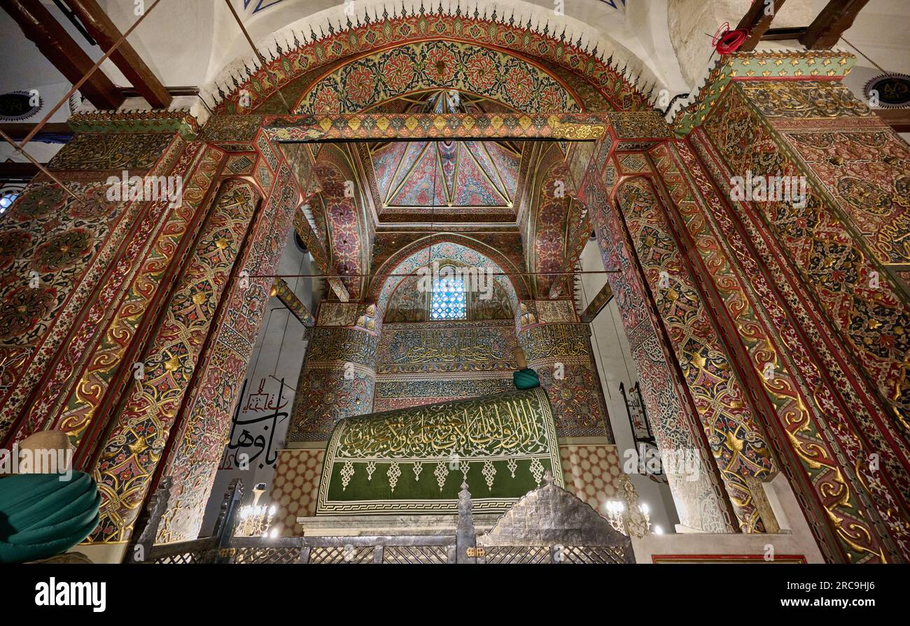 Innenaufnahme des Mausoleum und Museum des Mevlana Rumi, Hazreti ...