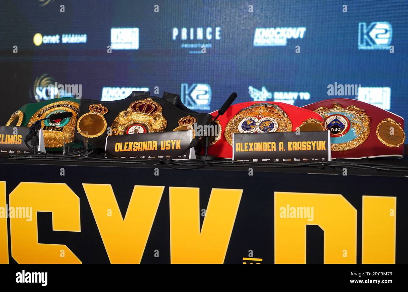 Oleksandr usyk belts hi-res stock photography and images - Alamy