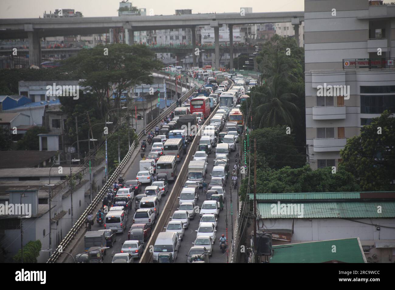 Dhaka bangladesh 13july2023 traffic jam in dhaka city this pho hi-res ...