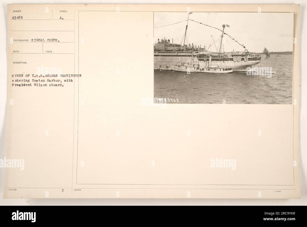 Photograph showing the stern of the U.S.S. George Washington entering ...