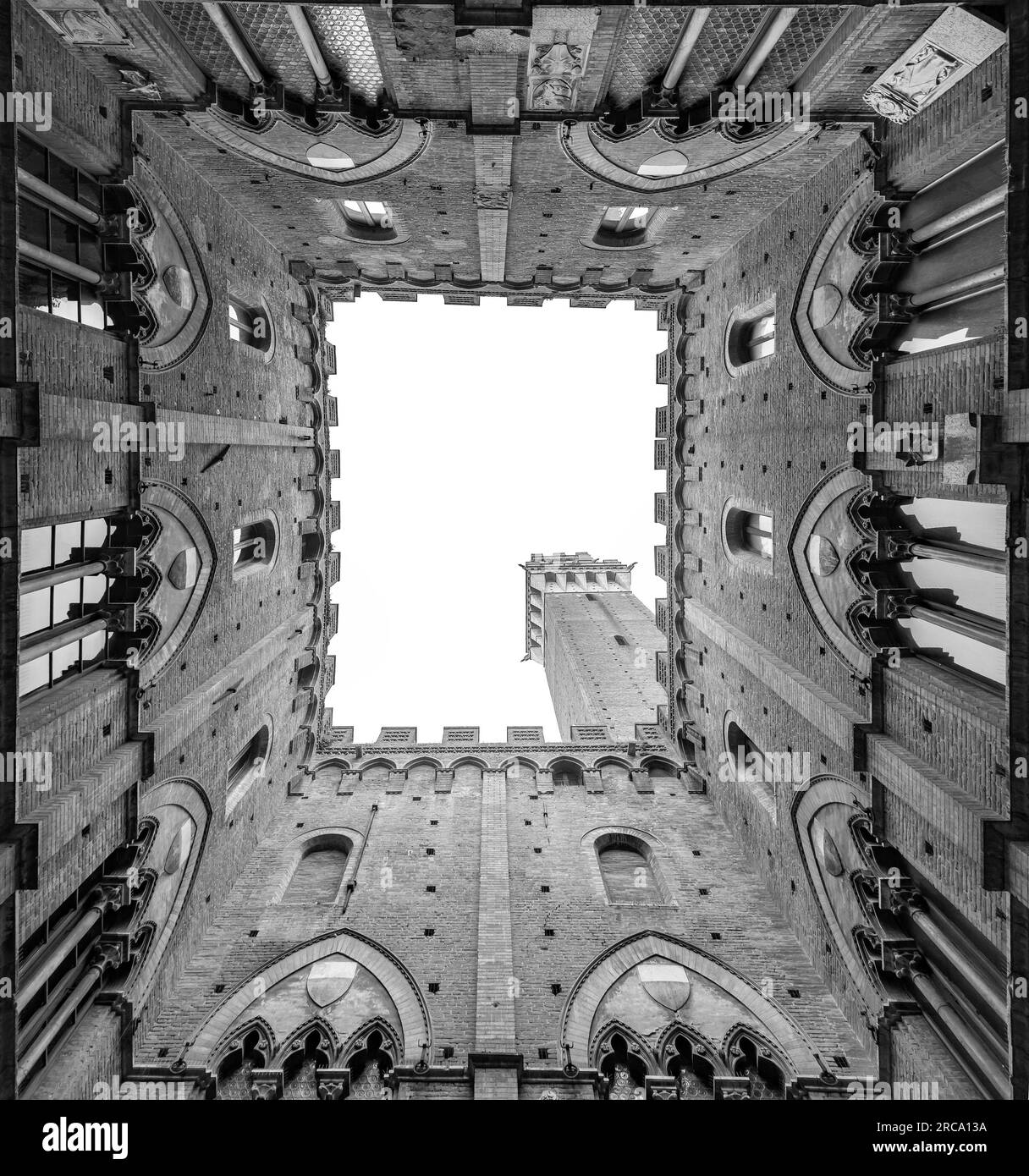 House facade campo square Black and White Stock Photos & Images - Alamy