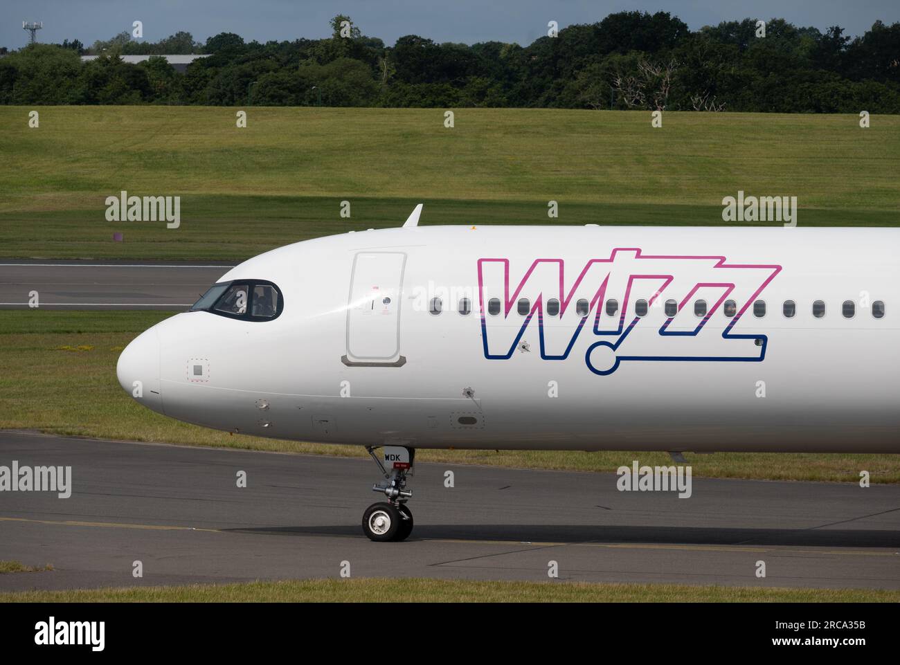 Airbus a321 271 hi-res stock photography and images - Alamy