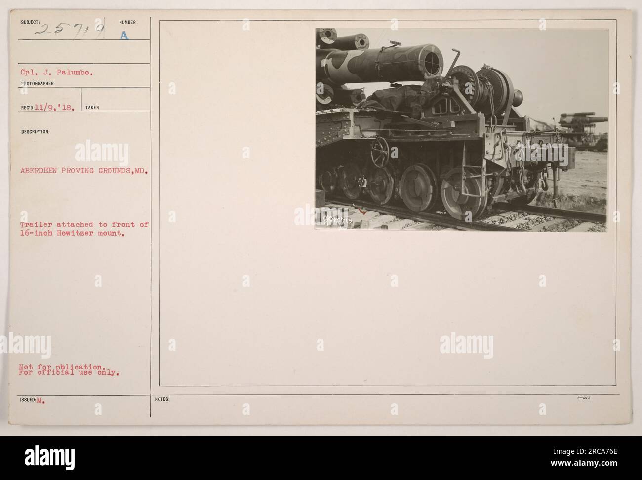 16 inch howitzer mount hi-res stock photography and images - Alamy