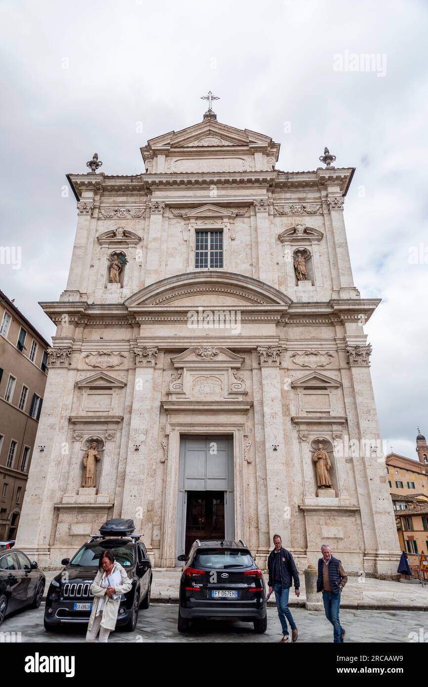 Chiesa collegiata basilica toscana hi-res stock photography and images ...