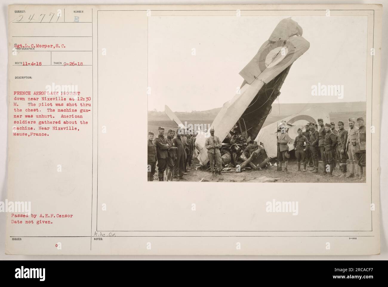 Machine gunner unhurt hi-res stock photography and images - Alamy