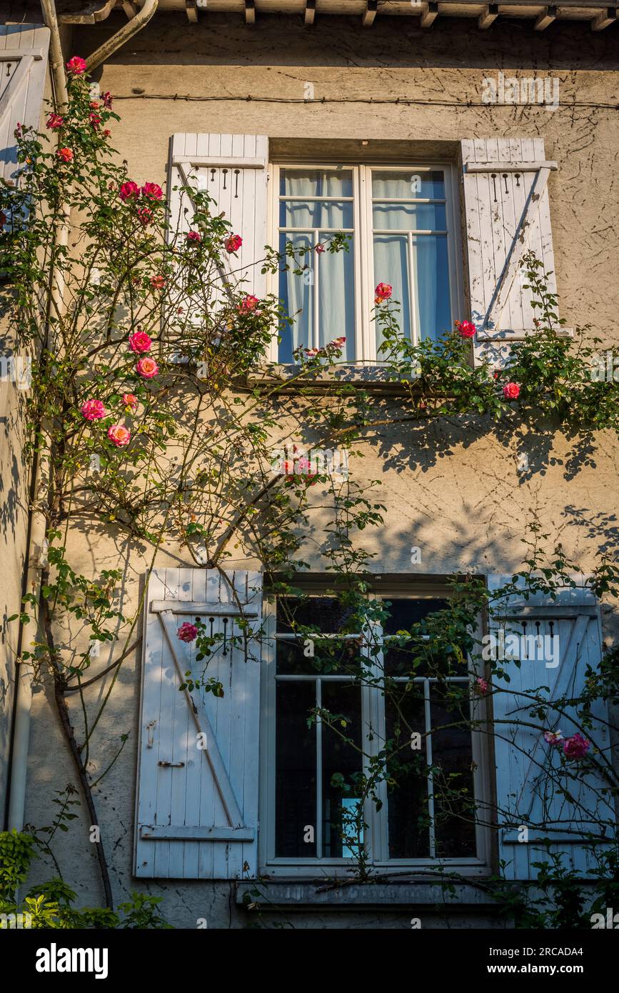 The countryside in Paris, La Campagne à Paris, a charming residential ...