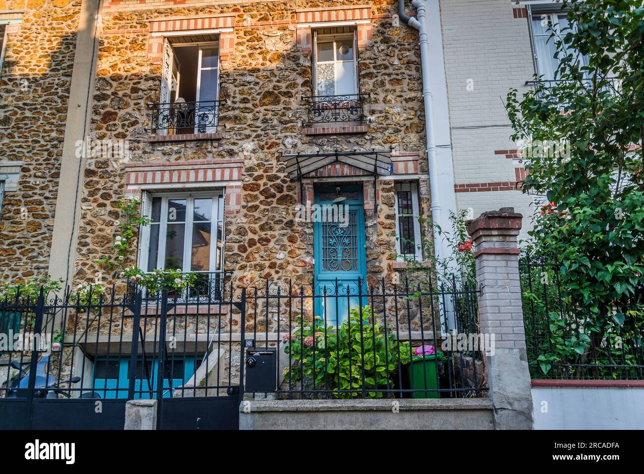 The countryside in Paris, La Campagne à Paris, a charming residential ...