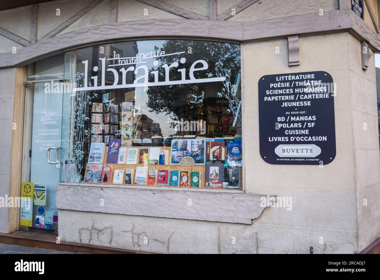 Independent small bookshop, 20th arrondissement, Paris, France Stock ...