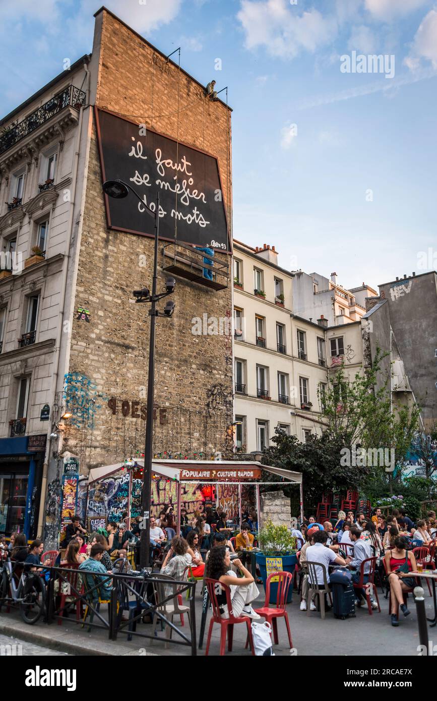 Busy outdoor bar at the Cabaret Populaire Culture Rapide and Il faut se ...