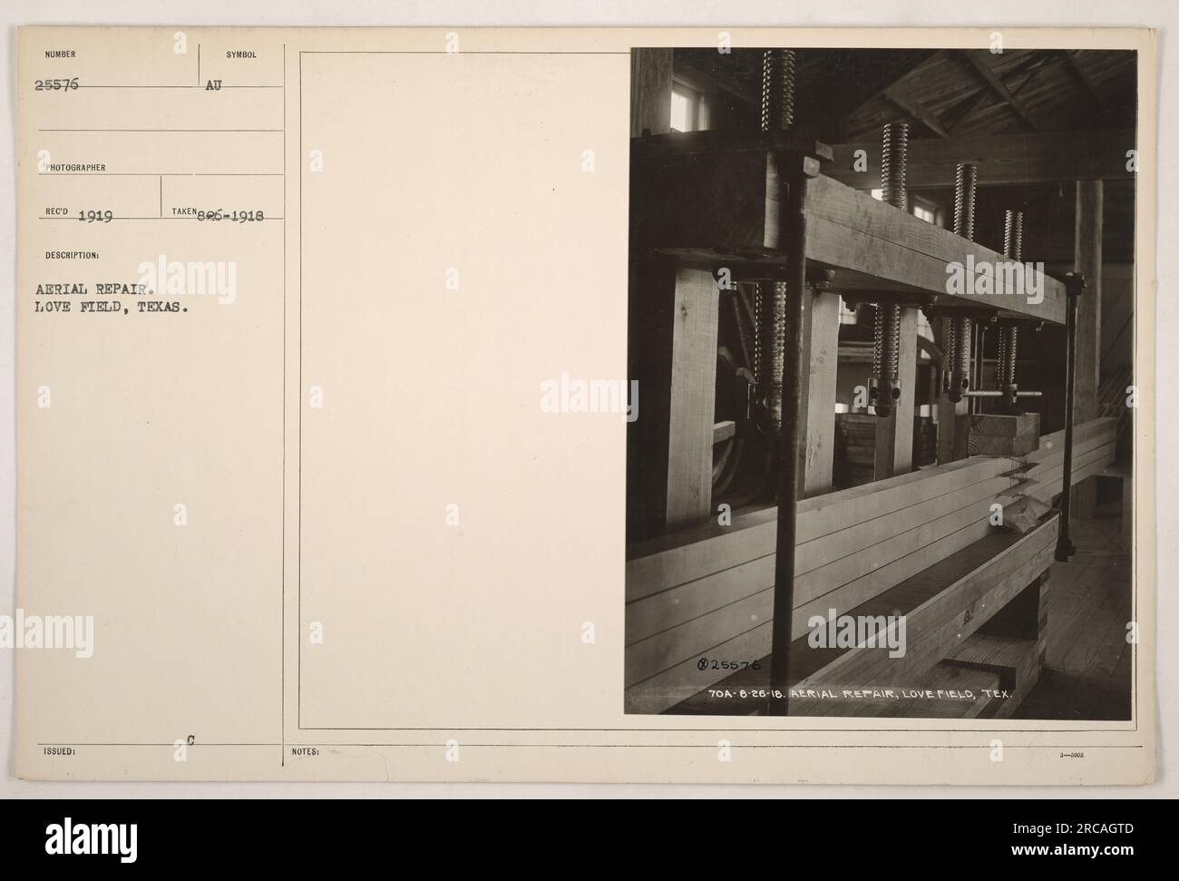 Aerial repair photographs hi-res stock photography and images - Alamy