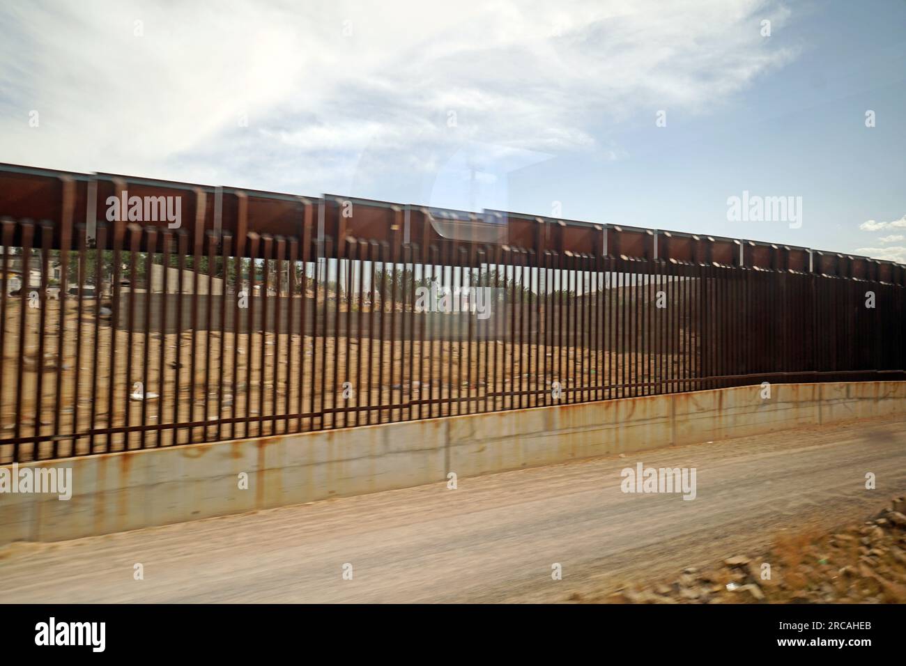 Mexico us border hi-res stock photography and images - Alamy