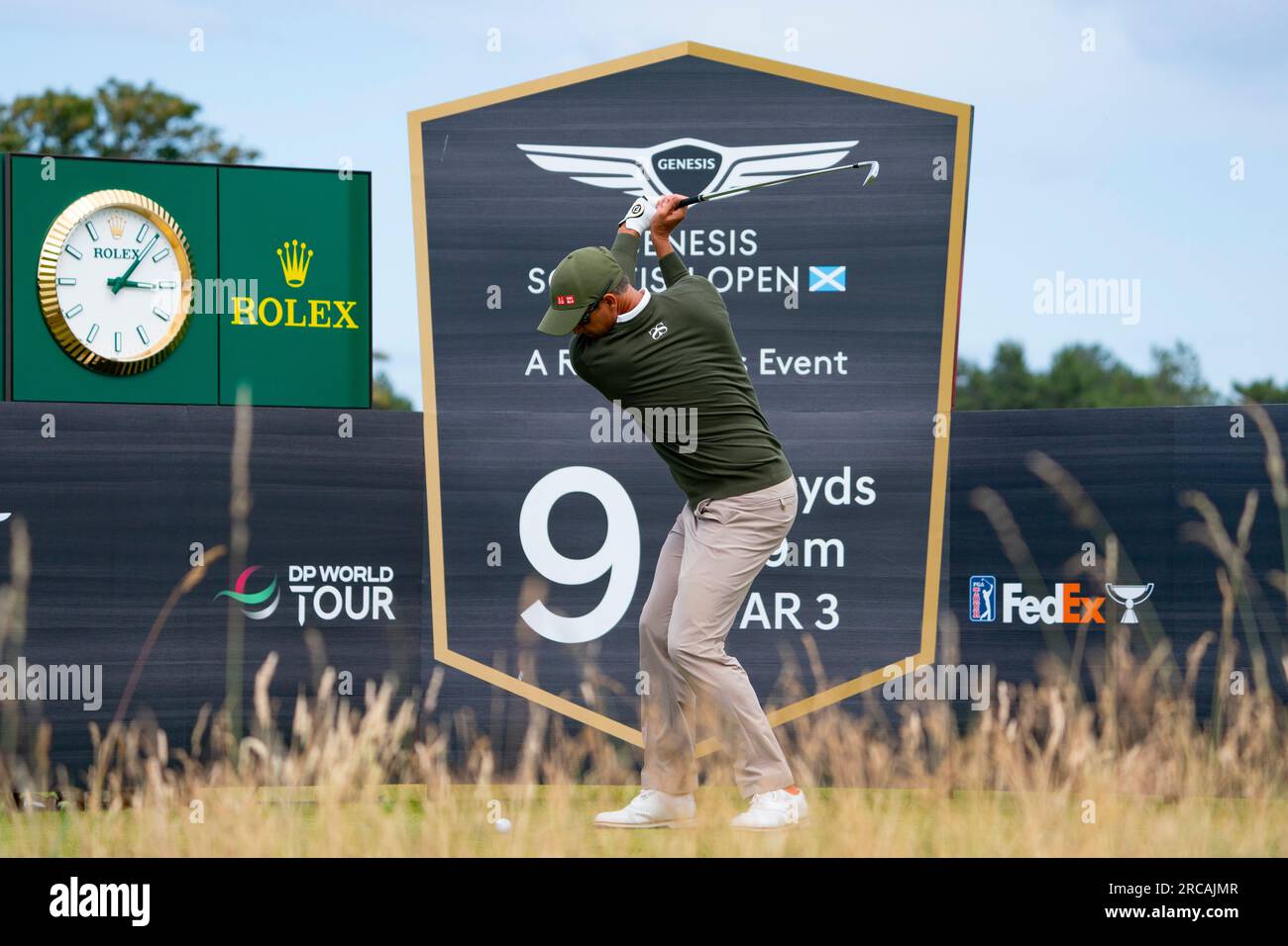 North Berwick, East Lothian, Scotland, UK. 13th July 2023. Adam Scott tees off at the 9th hole ...