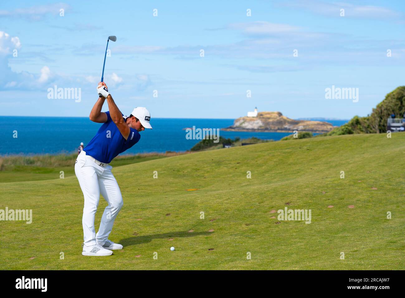 North Berwick, East Lothian, Scotland, UK. 13th July 2023. Viktor Hovland plays his approach to ...