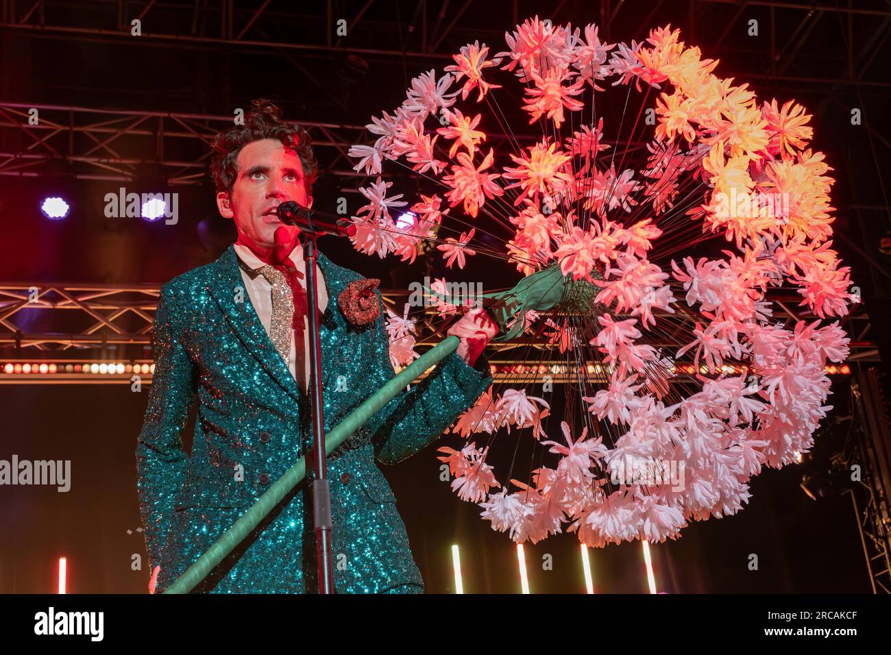 Mika, stage name of Michael Holbrook Penniman Jr during his live ...