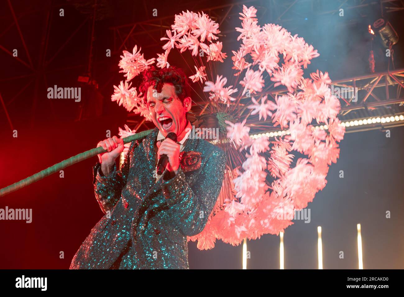 Mika, stage name of Michael Holbrook Penniman Jr during his live ...