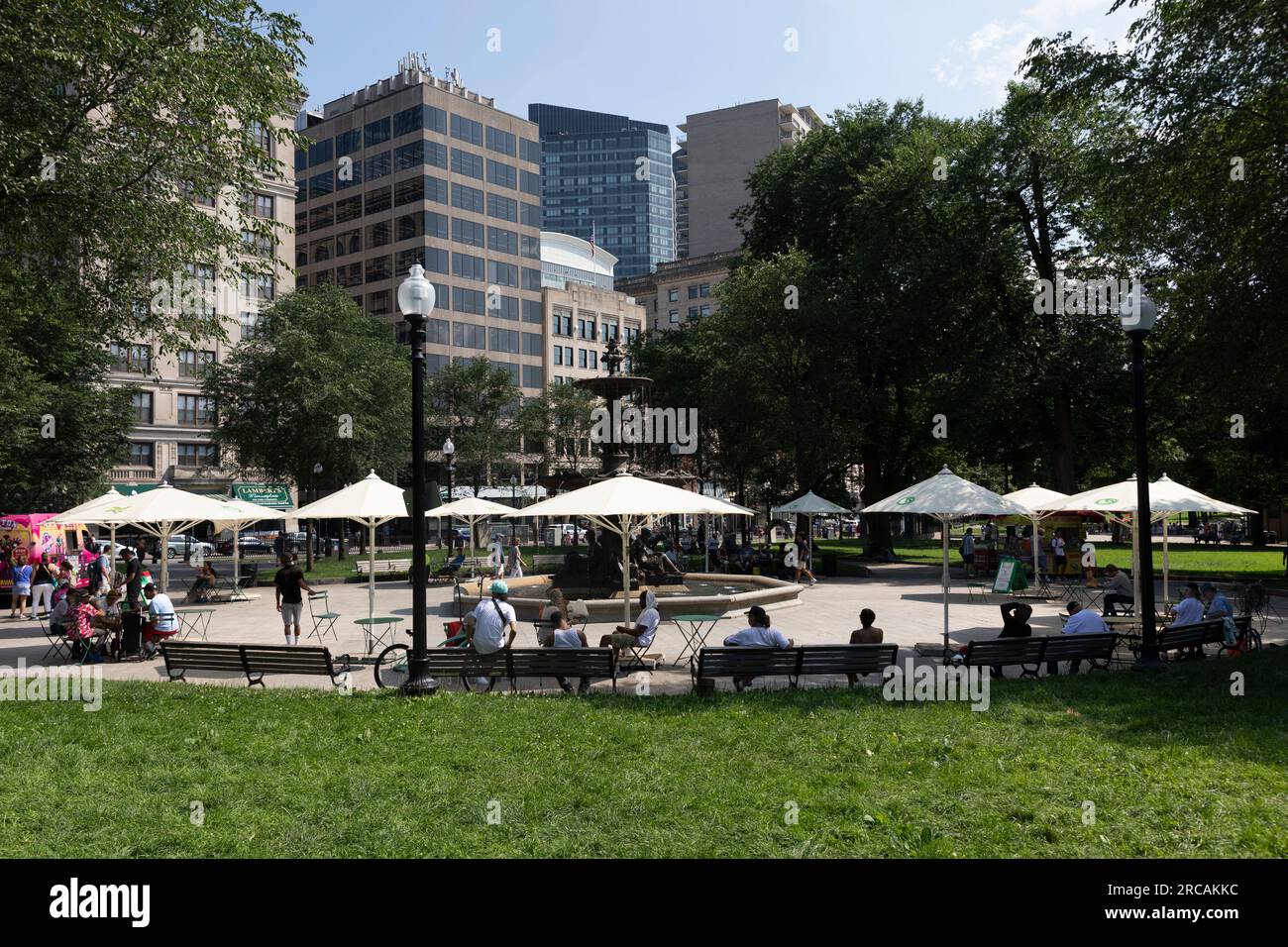 Boston common park summer hi-res stock photography and images - Alamy