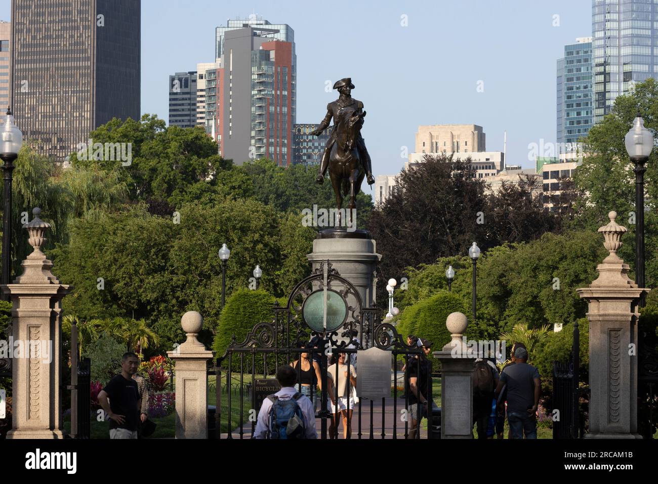 Boston common park statue hi-res stock photography and images - Alamy