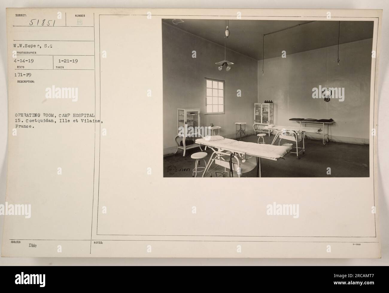 Image depicting an operating room at Camp Hospital 15 in Coetquidan ...