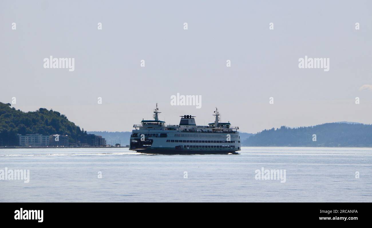 M/V Tacoma Jumbo Mark II ferry of Washington State Ferries crossing ...