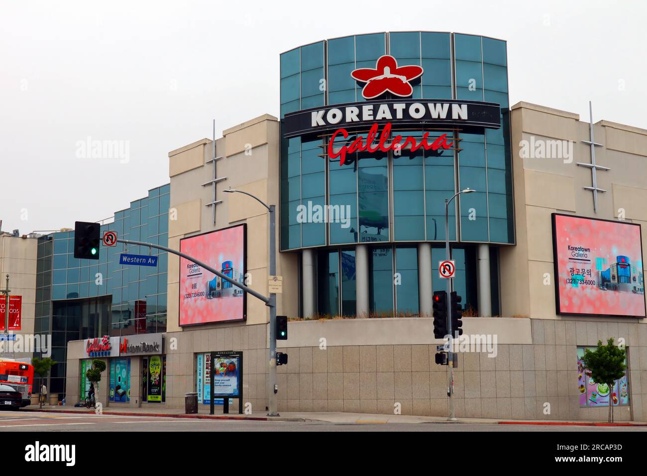 Los Angeles, California: view of KOREATOWN a neighborhood in central ...