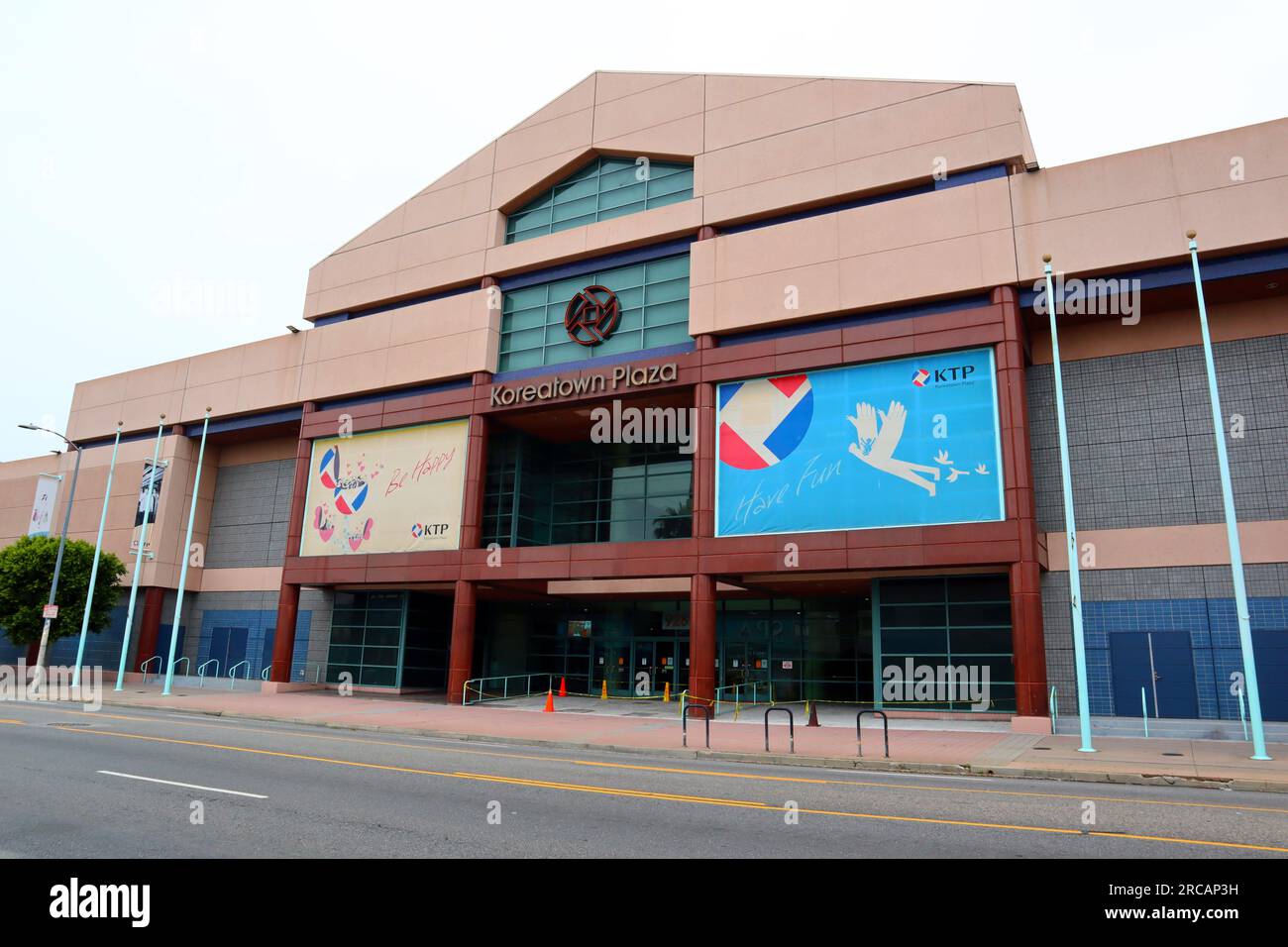 Los Angeles, California: view of KOREATOWN a neighborhood in central ...