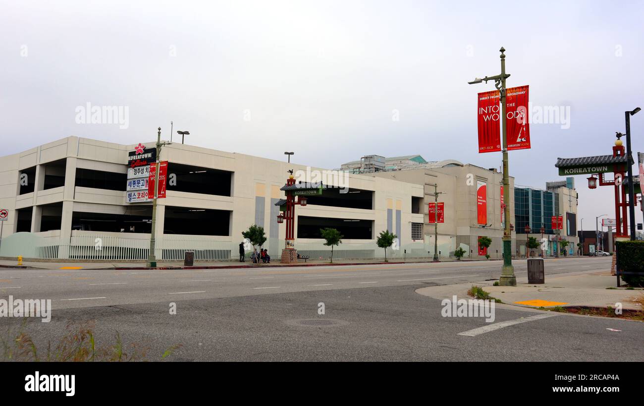 Los Angeles, California: view of KOREATOWN a neighborhood in central ...
