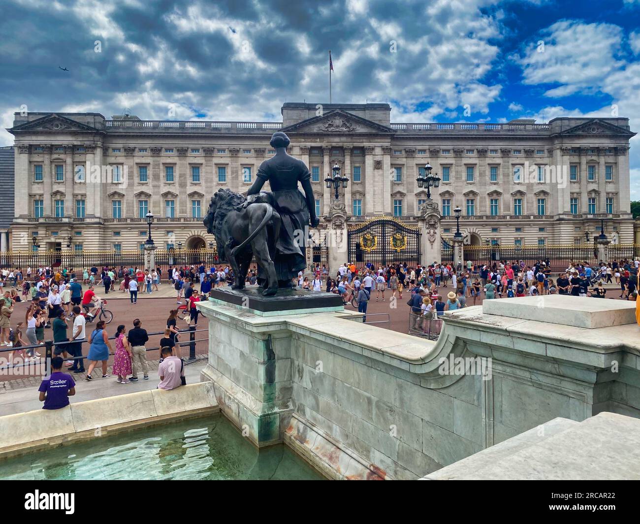 Buckingham Palace in London, UK Stock Photo - Alamy