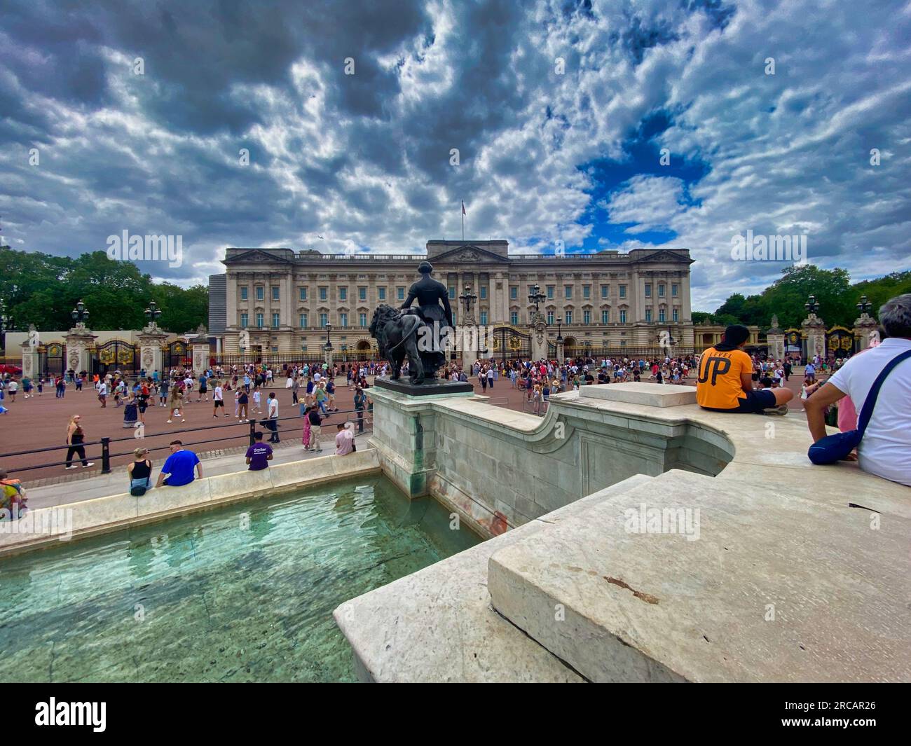 Buckingham Palace in London, UK Stock Photo - Alamy