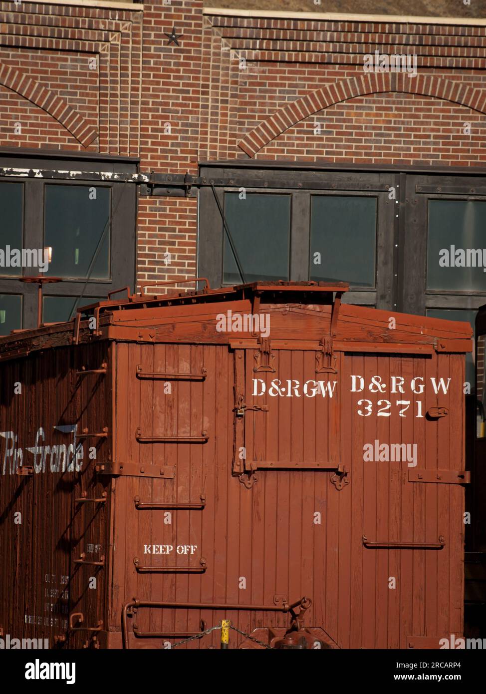 Wooden boxcar hi-res stock photography and images - Alamy
