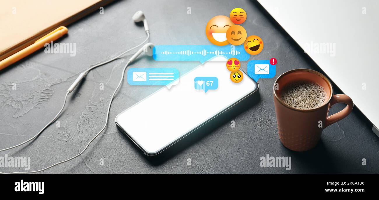 Mobile phone blank screen and social network reactions at workplace ...