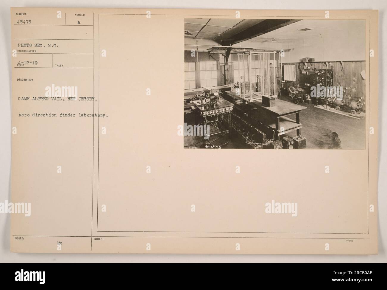 Aero direction finder laboratory hi-res stock photography and images ...